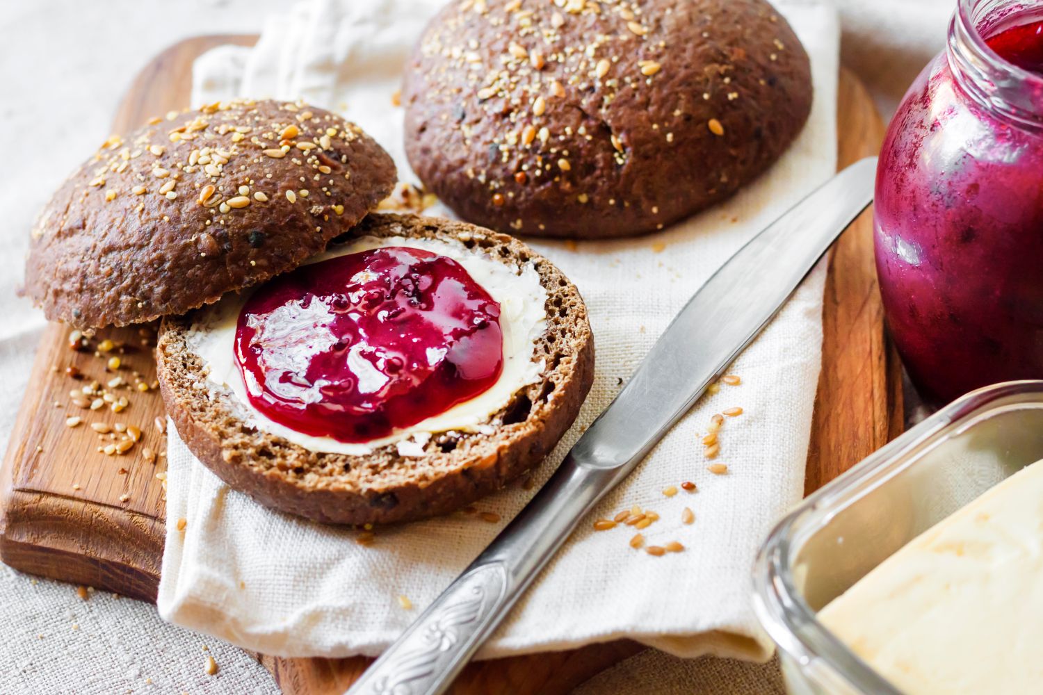 Jostaberry: how to grow & care for this hybrid - Plantura