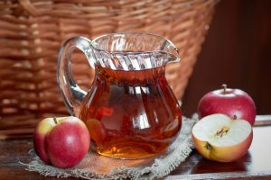 'Baldwin' apple trees: origin, cultivation & use - Plantura